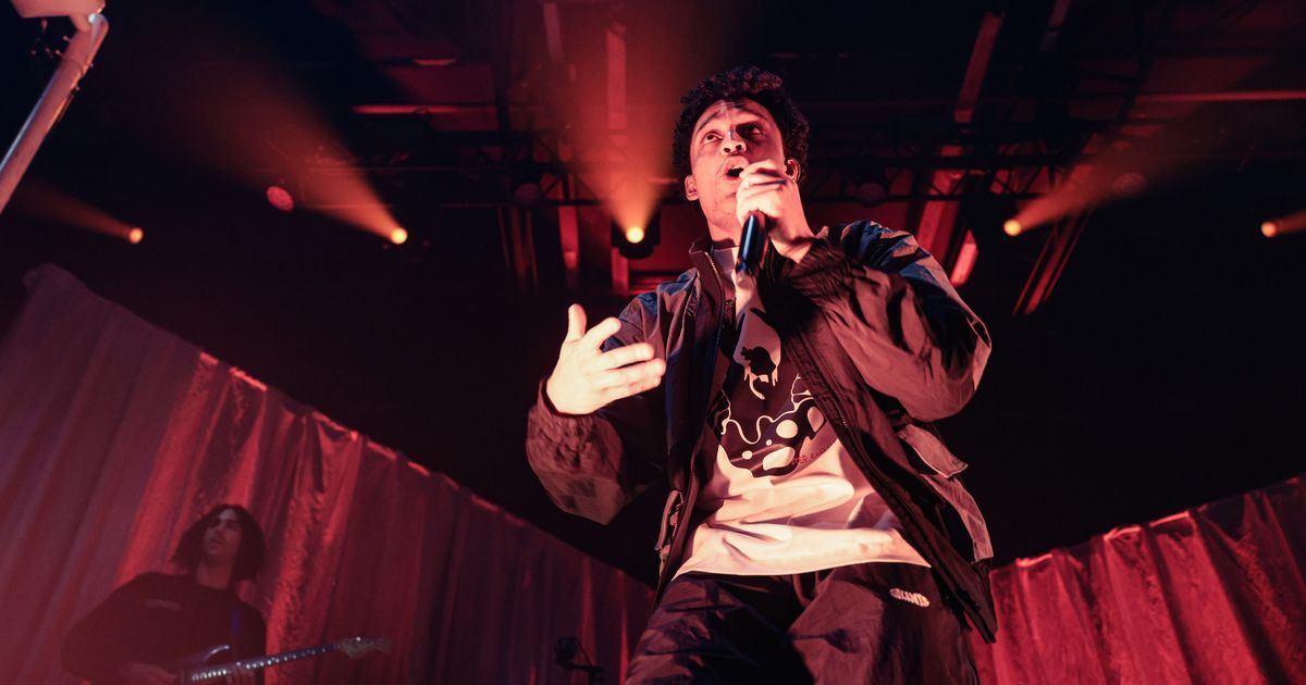 Review and photos: Loyle Carner is back and he means…