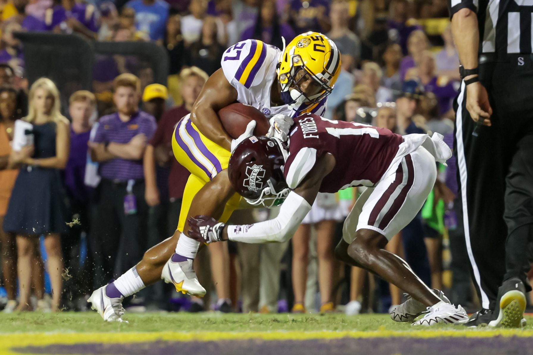 College Sports Wire sends Vikings a cornerback in…