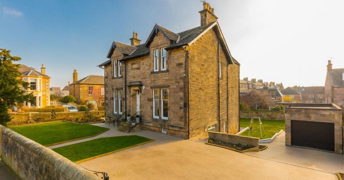 Impressive Edinburgh family home in one of city’s most…