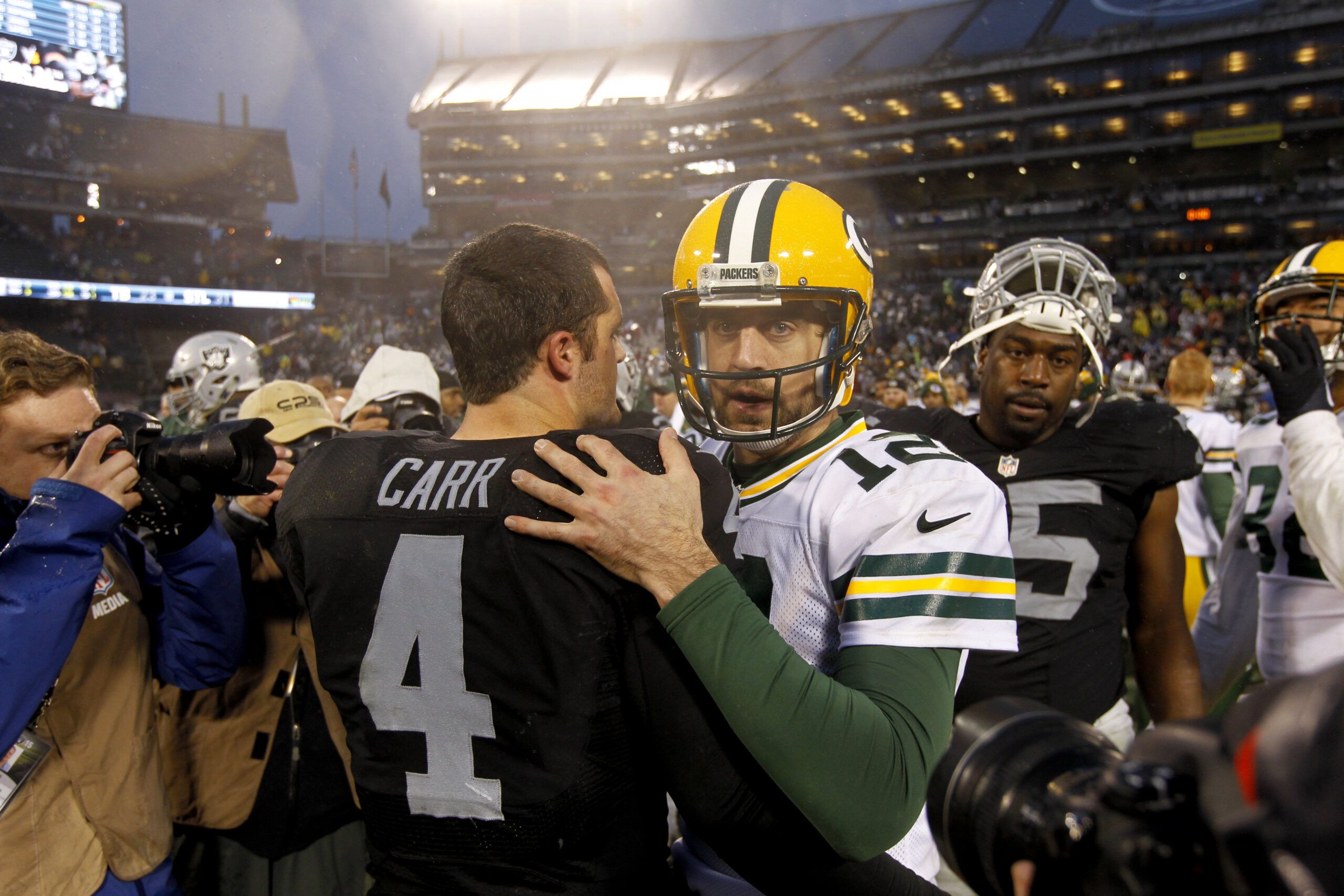 Derek Carr free agency: Every NFL quarterback making…