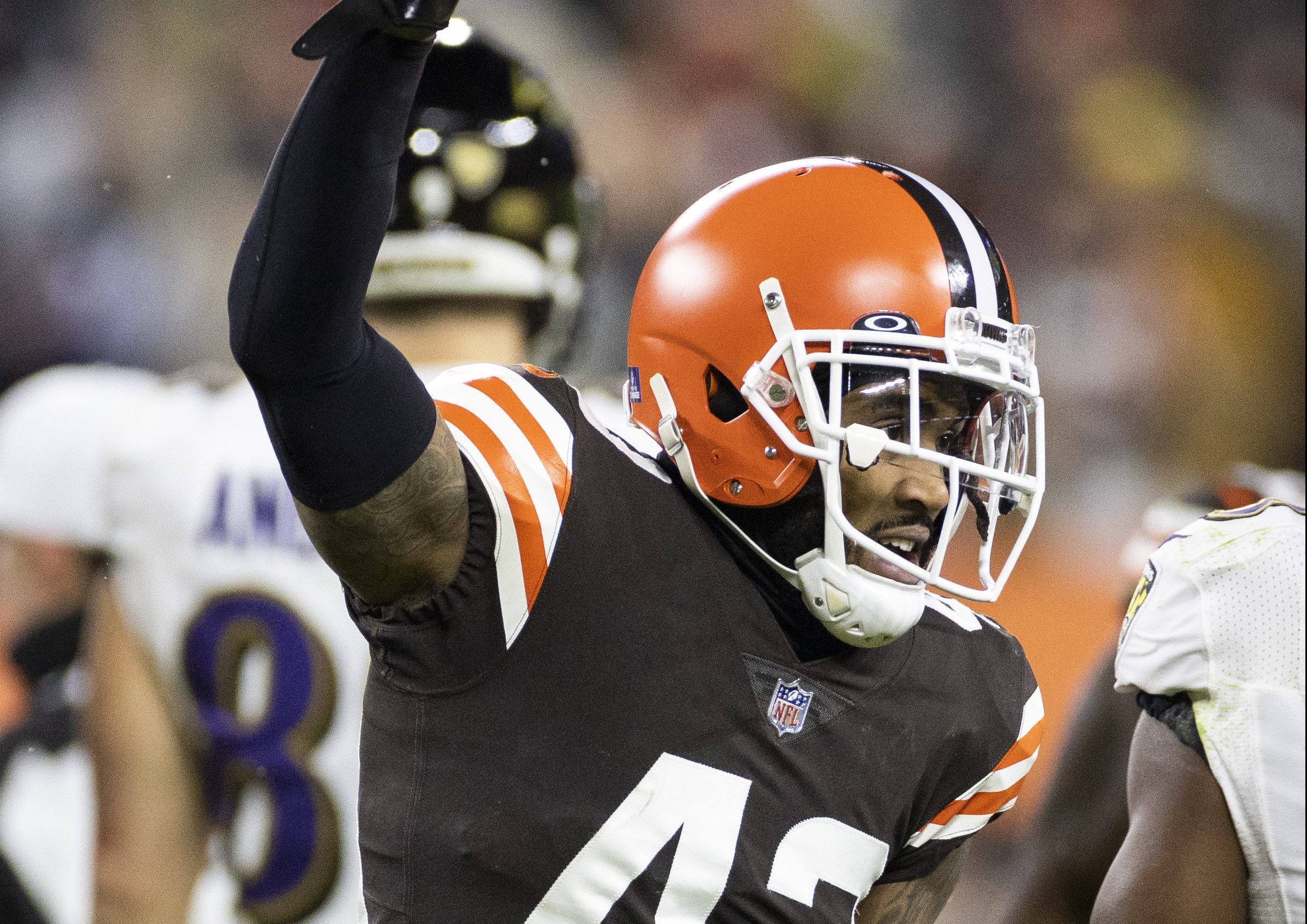 John Johnson III: Should the Lions try and sign the…