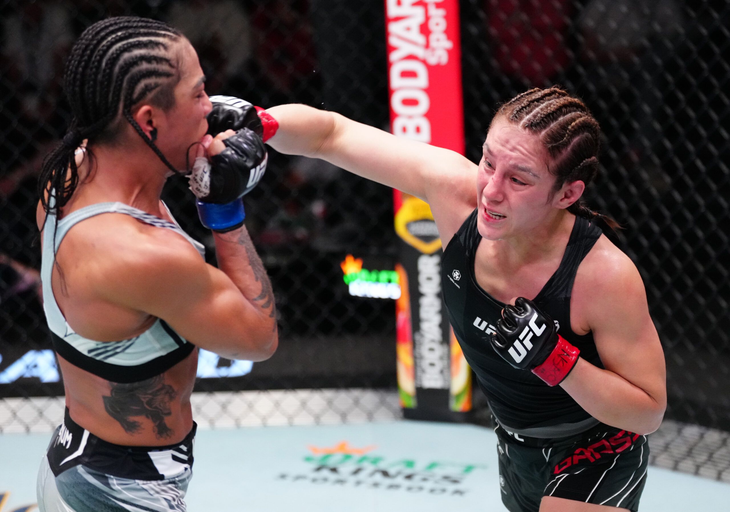Alexa Grasso eager to test Mexican-style boxing vs.…