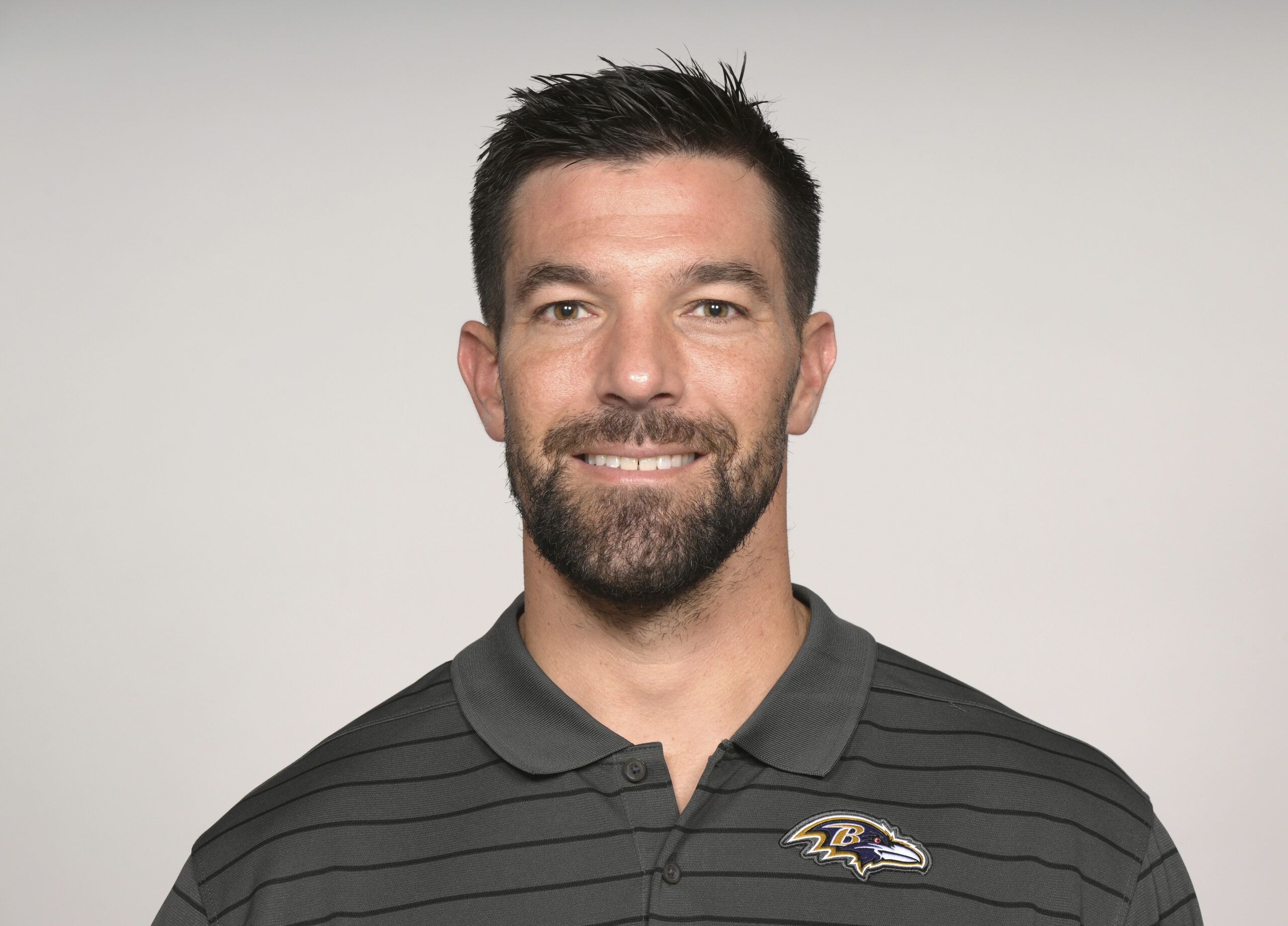 Raiders hire former Ravens OLB coach Rob Leonard as…
