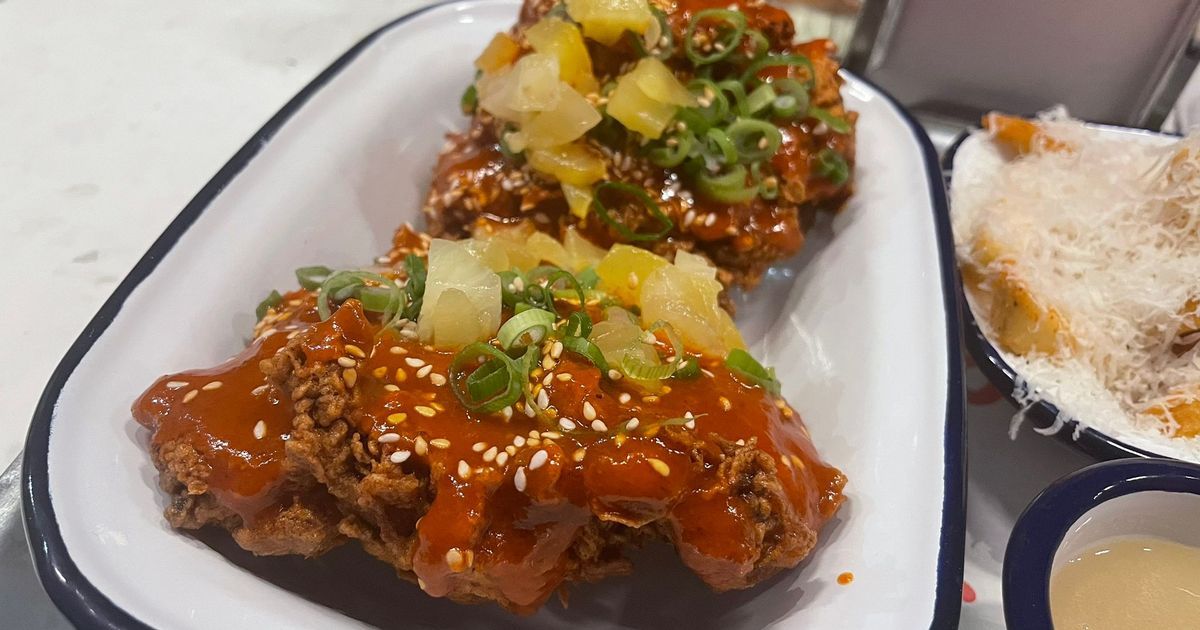 We tried Nottingham's most expensive fried chicken and…