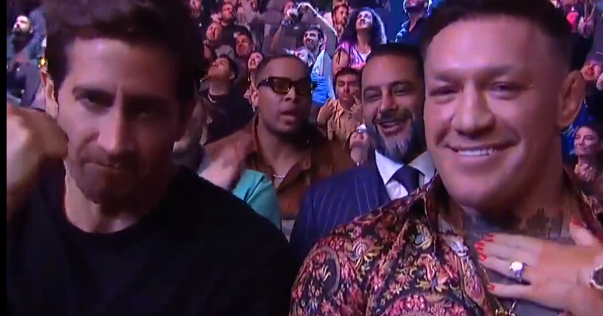 Conor McGregor's 'hand' goes viral and everyone says…