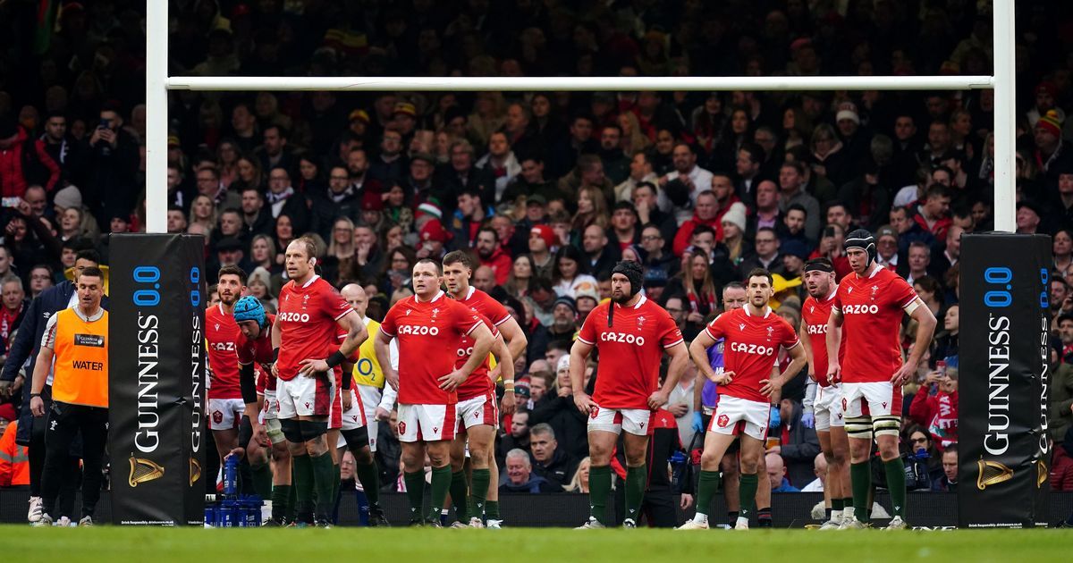 Today's rugby news as England international 'couldn't…