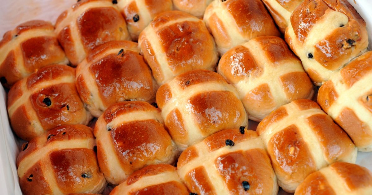 Asda launches four new flavours of Hot Cross Buns for…