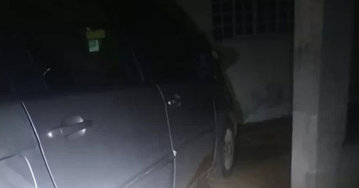 Woman drives 25 miles with no idea she has a dead body…