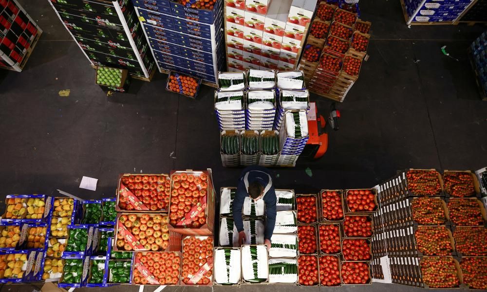 Asda and Morrisons lift buying limits on some fresh…