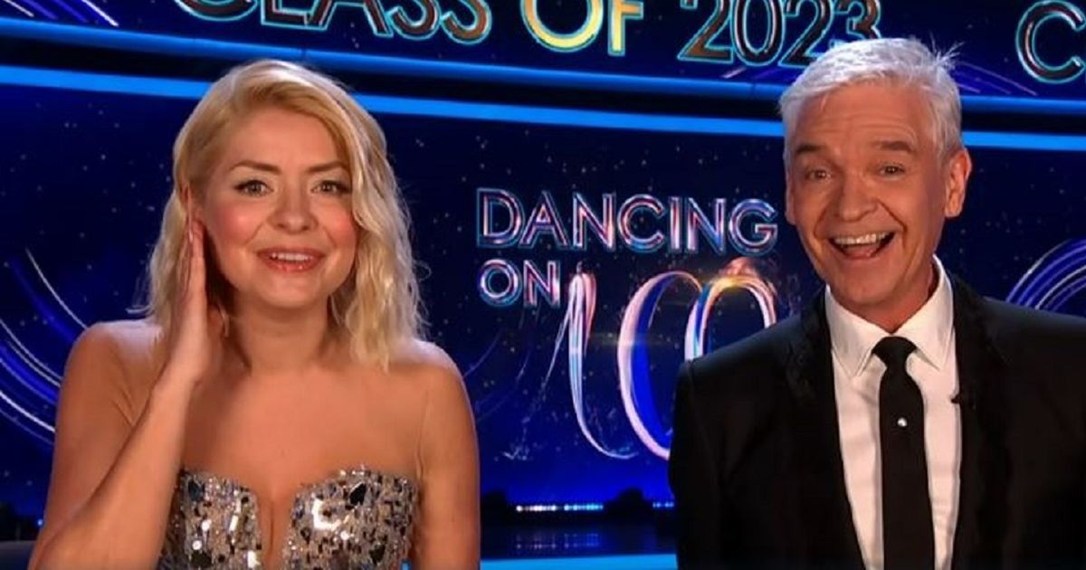 ITV Dancing On Ice final in chaos as Phil and Holly…