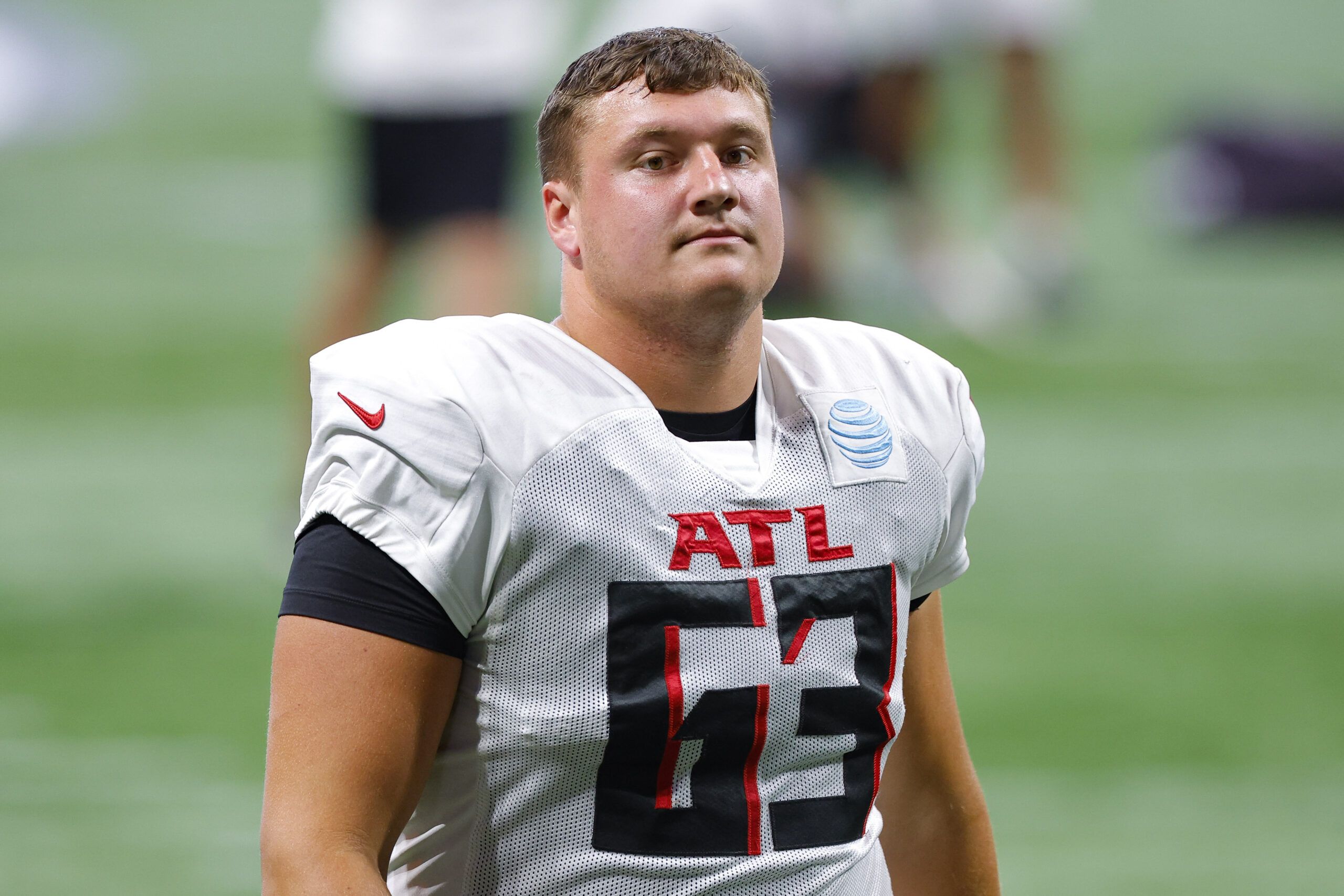 Falcons sign Chris Lindstrom to five-year, $105M…
