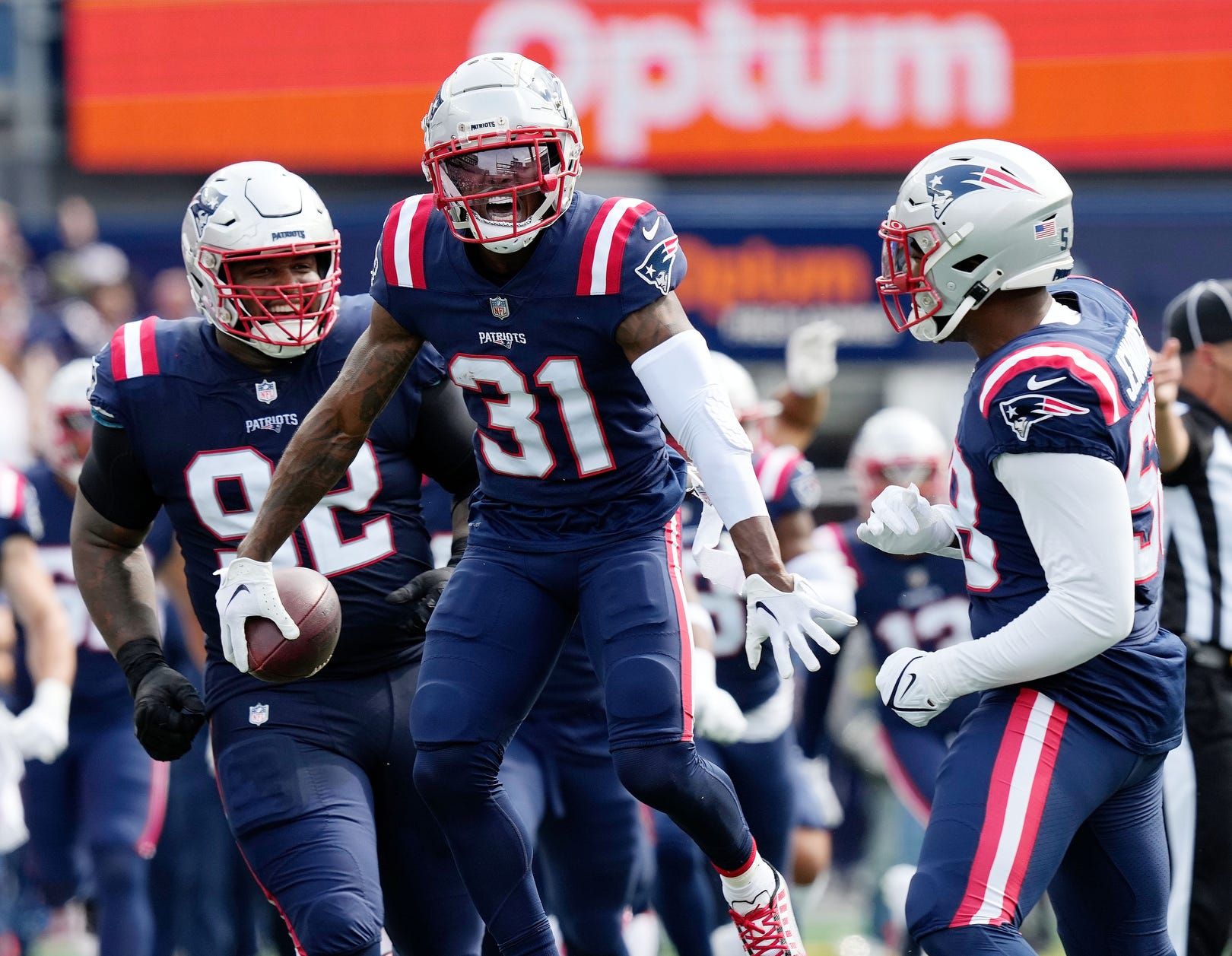 Patriots reportedly agree to re-sign CB Jonathan Jones…