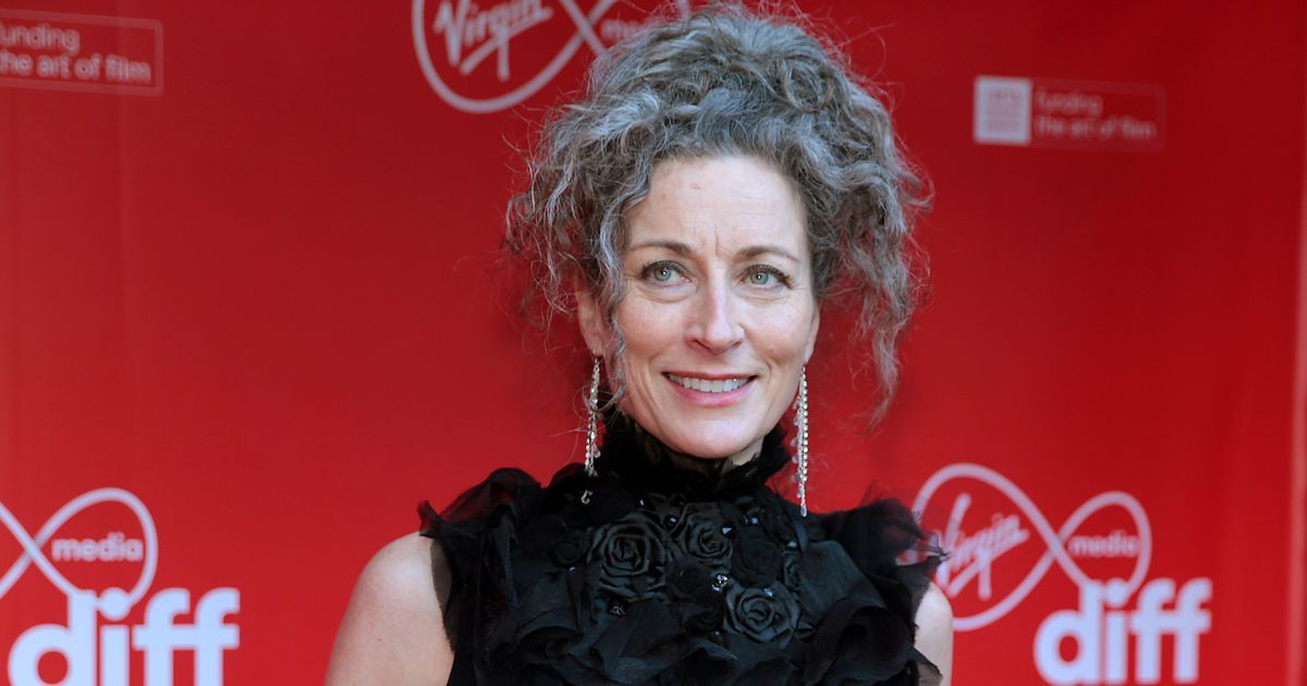 Inside Carrie Crowley's private life and 19-year…