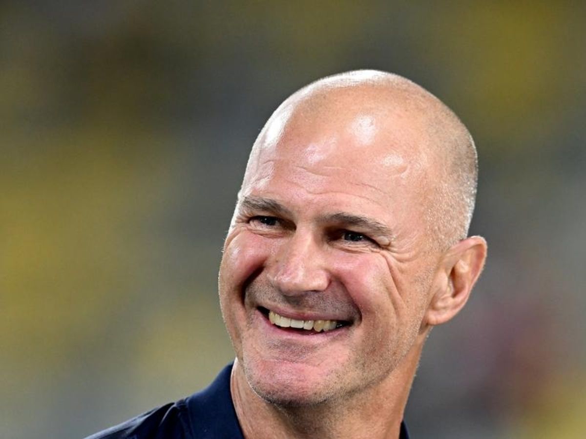 Arthur set for new contract but Moses talks rage on