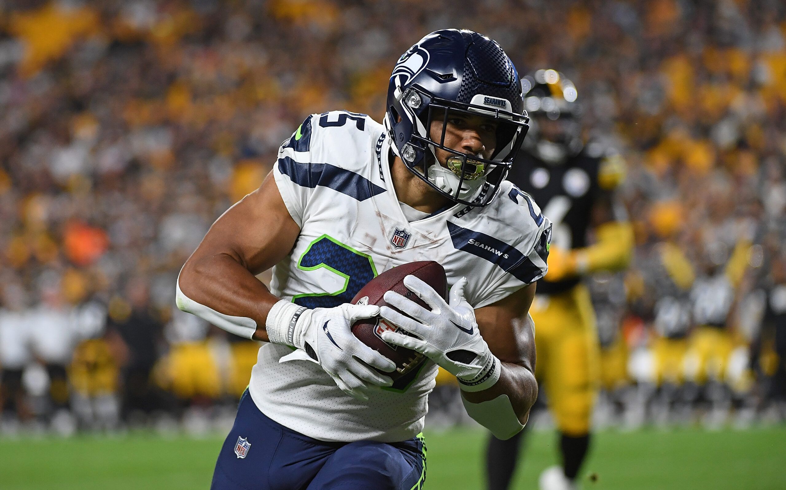 What the Bears are getting in new RB Travis Homer