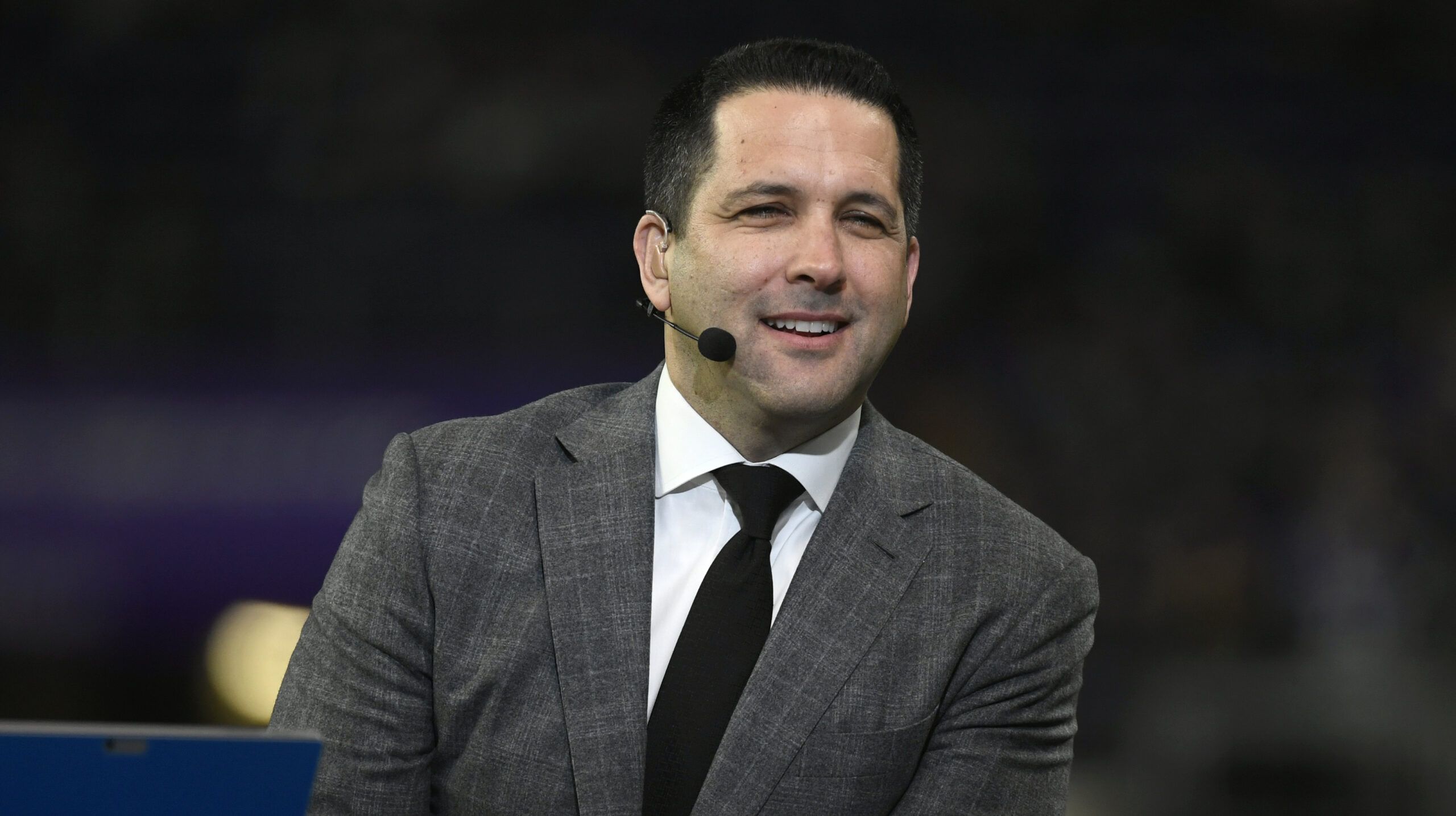NFL fans had jokes after Adam Schefter shared a rude…