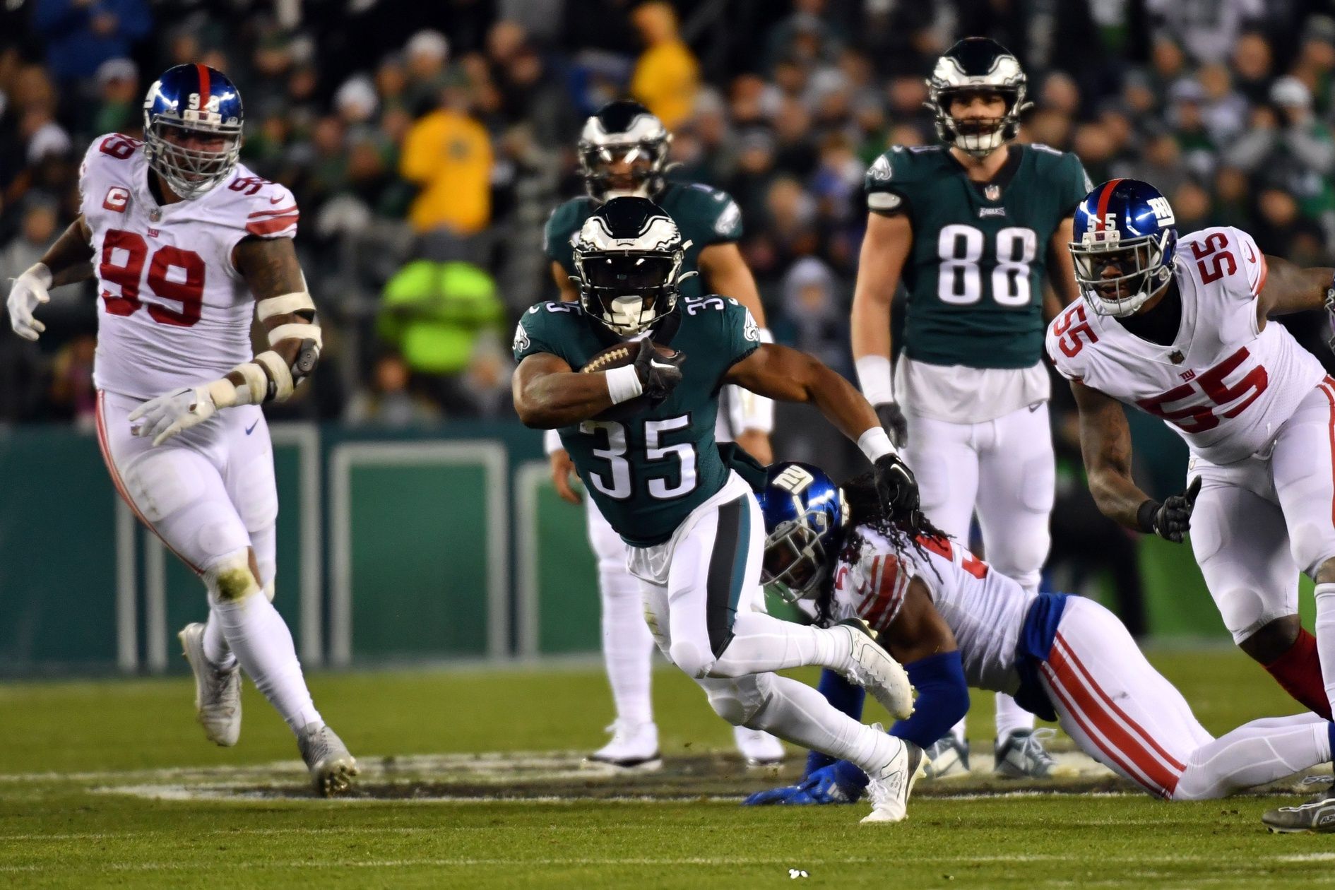 Details of RB Boston Scott’s contract with the Eagles
