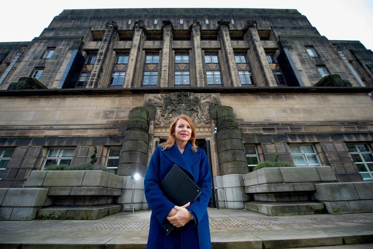 Regan pledges to ‘hit the ground running’ as she meets…