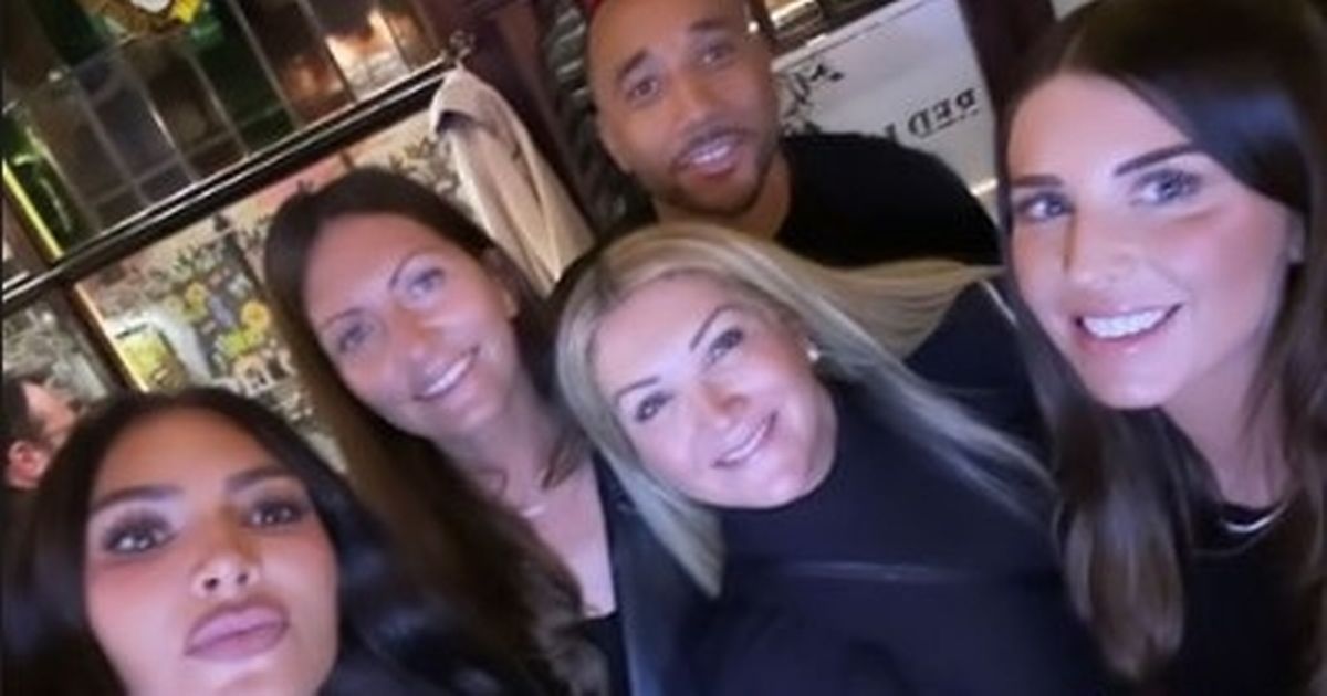 Kim Kardashian joins pub crawl on St Patrick's Day in…