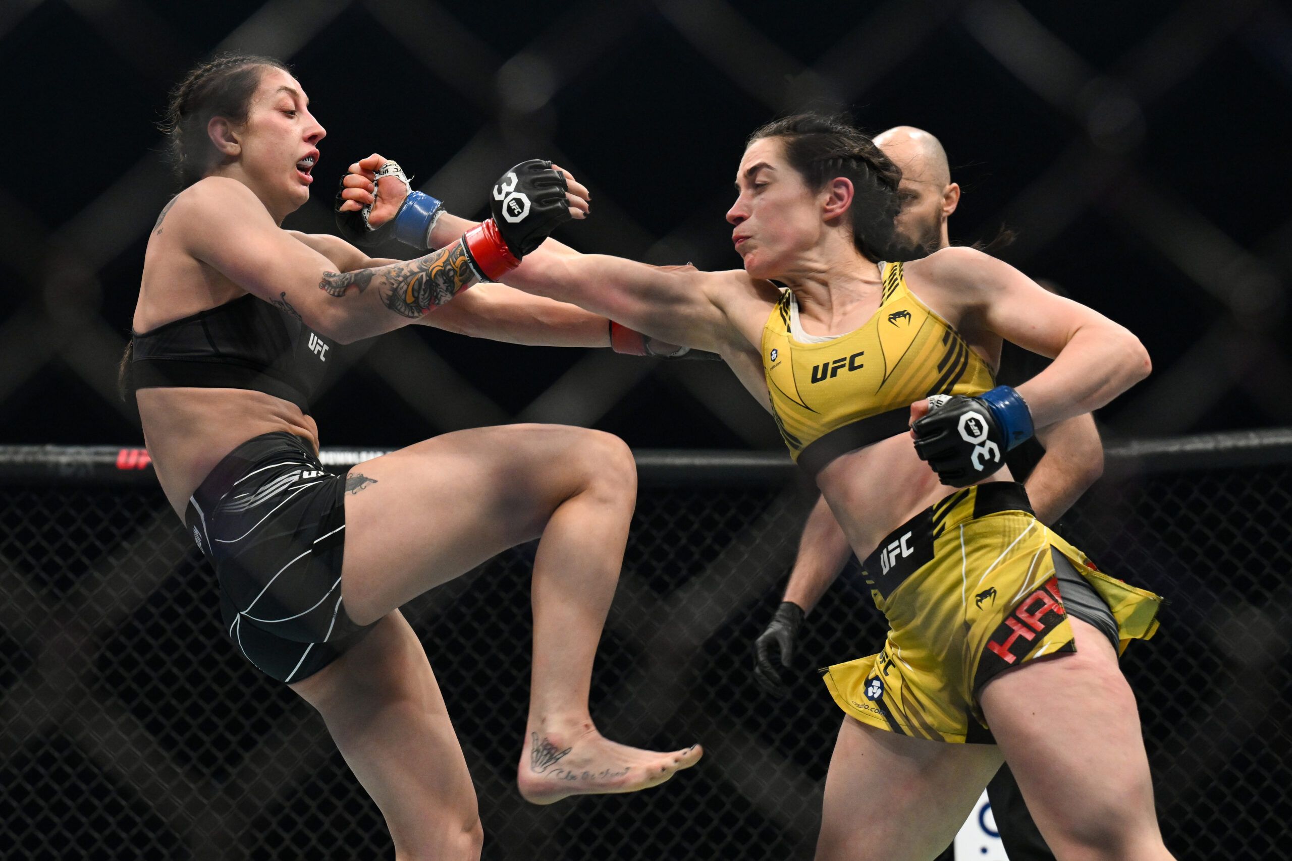 Veronica Hardy def. Juliana Miller at UFC 286: Best…