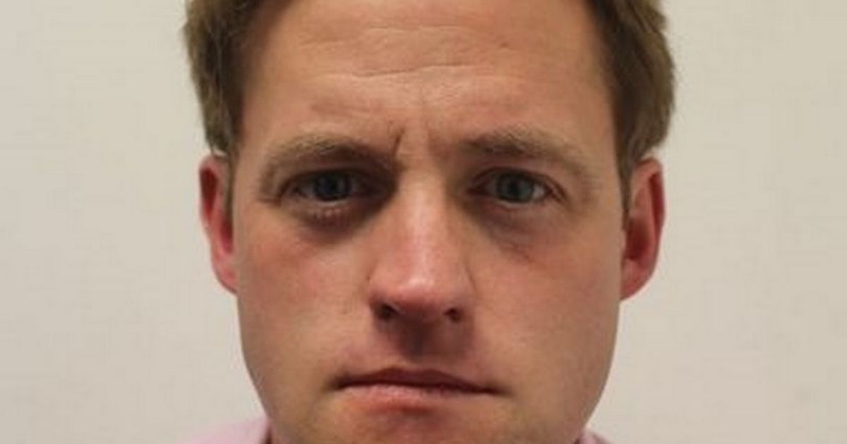 The barrister who bought drugs from criminals he was…