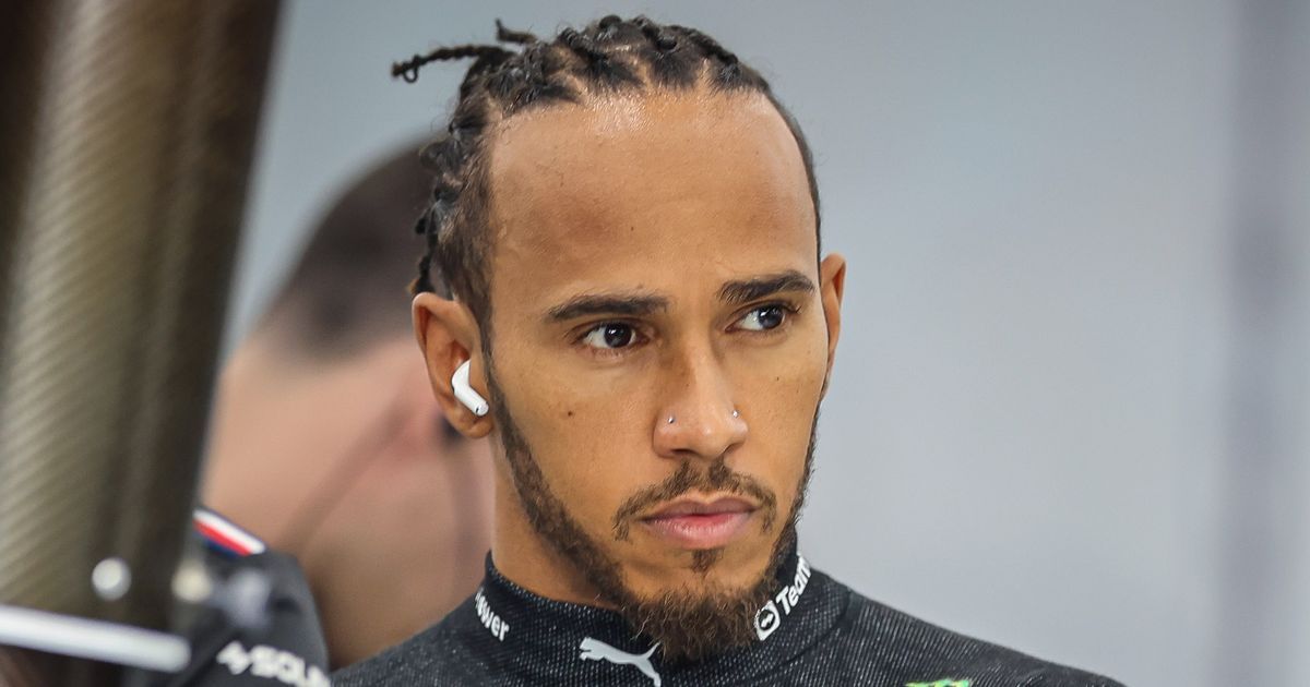 Lewis Hamilton's defiant update on Mercedes future as…