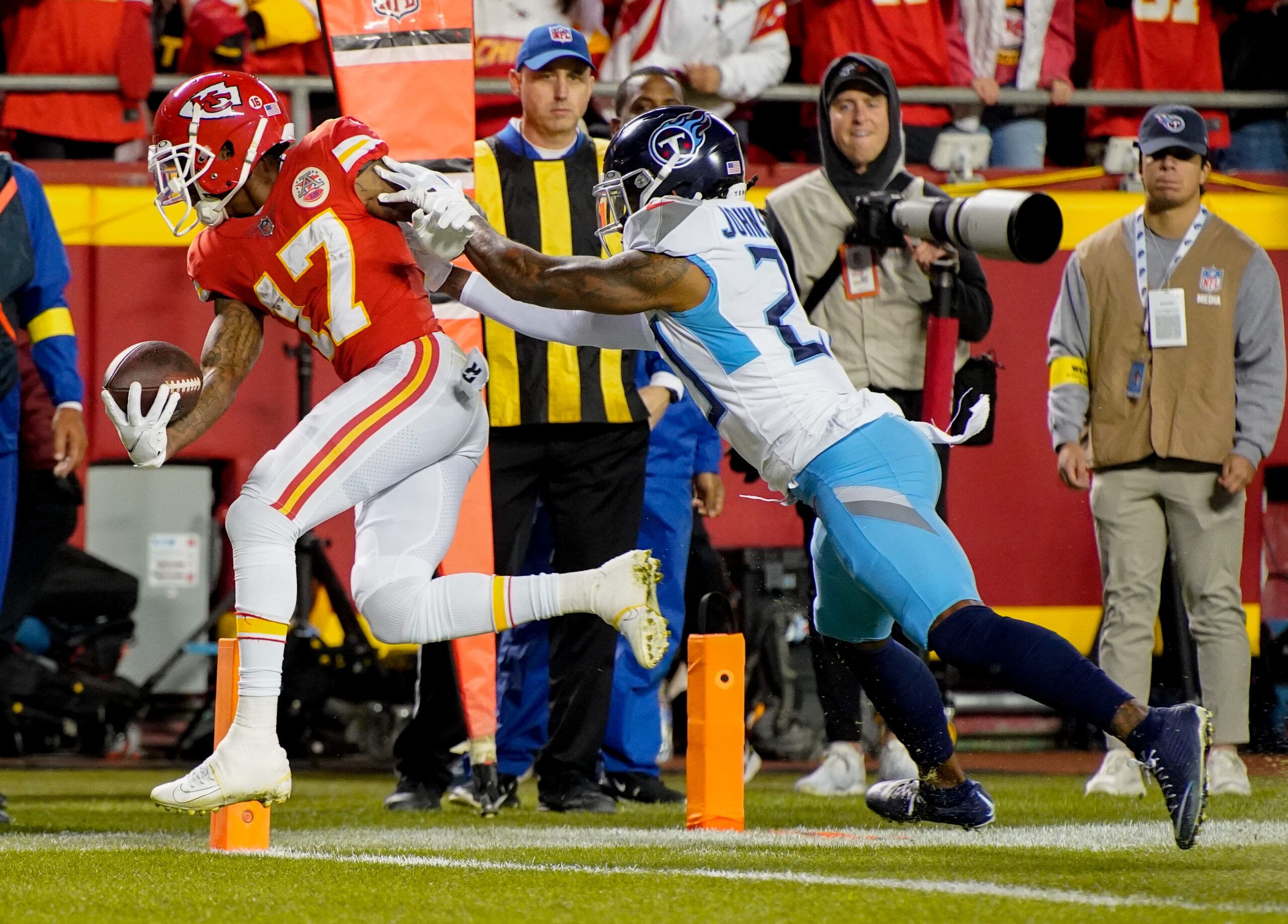 Top 5 free agent wide receivers remaining for the…