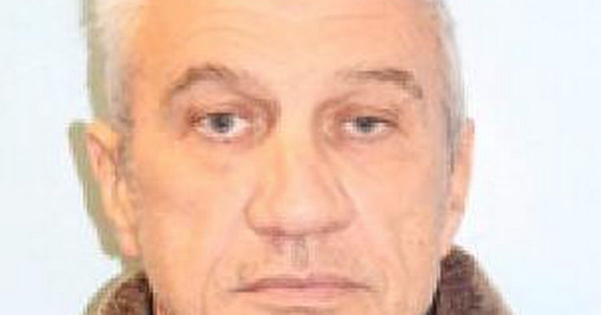Gangster passport scammer who helped criminals flee…