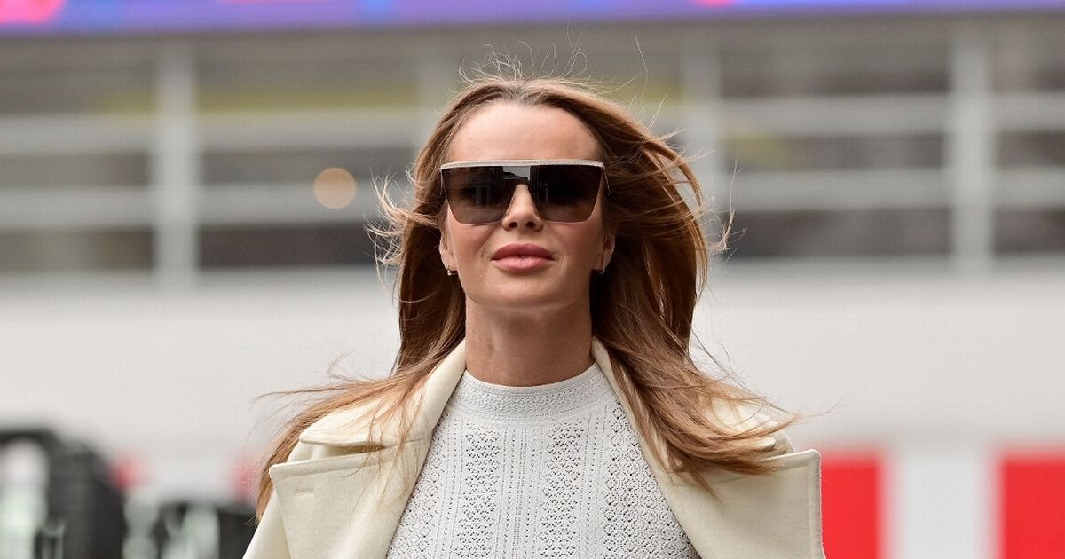 Amanda Holden and Ashley Roberts ditch bras as they…