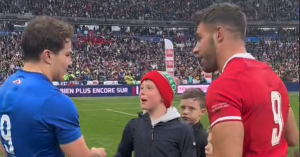 Tender Antoine Dupont and Rhys Webb moment with star's…