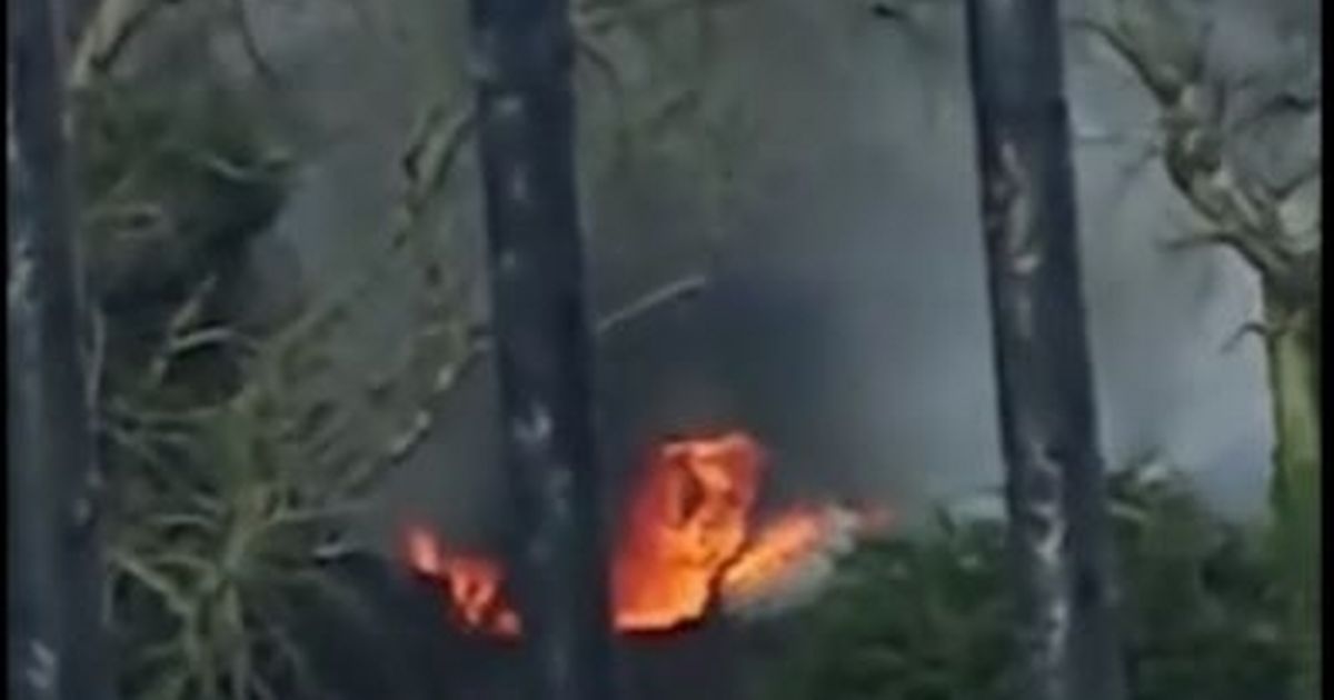 Paisley property on fire as flames stream from roof…