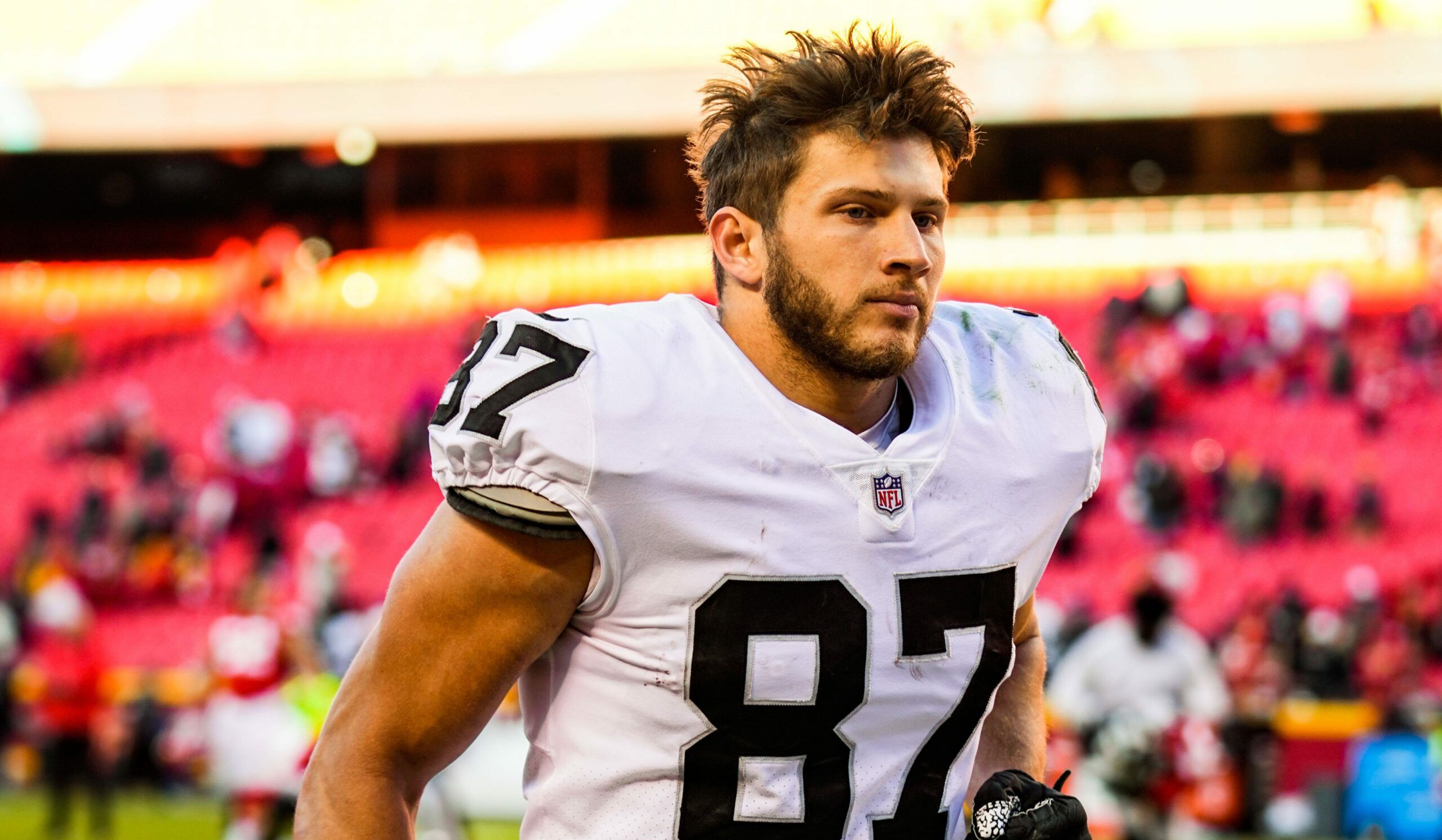 Former Raiders TE Foster Moreau diagnosed with…