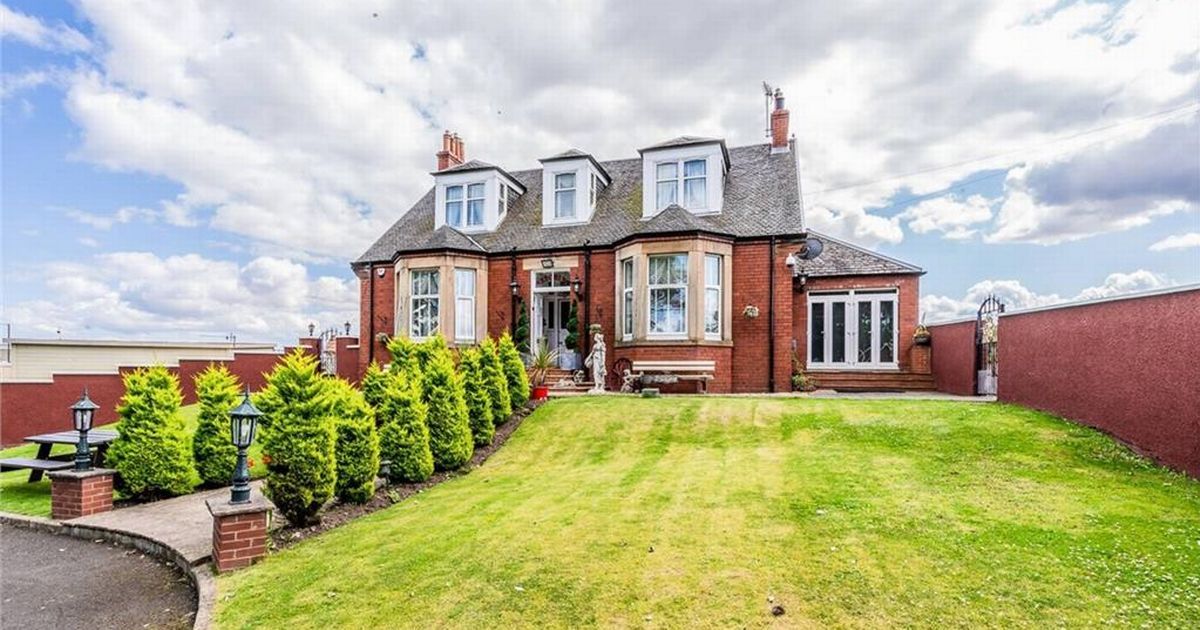 Edinburgh home with lavish decor, home gym and hot tub…