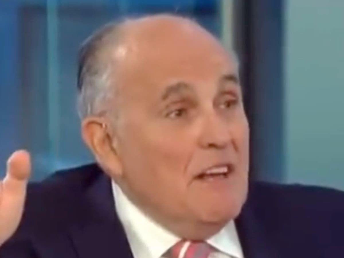 Resurfaced video shows Giuliani blowing apart Trump’s…