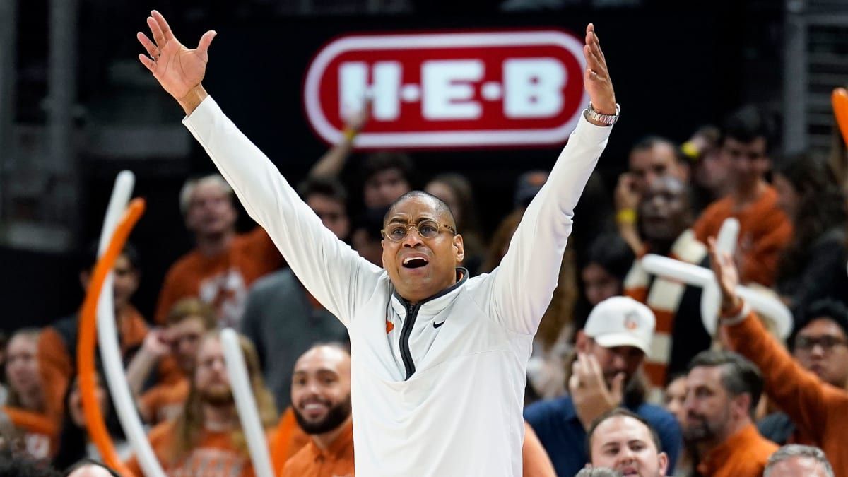 Cal, Penn State Have Interest in Texas Interim Coach…