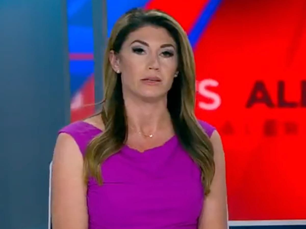 Nashville news anchor fights back tears as she reports…
