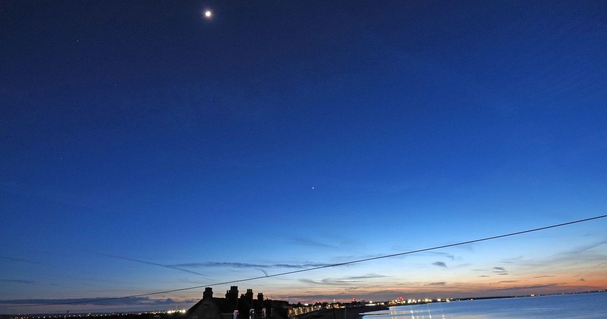 Five planets set to line up with Moon in skies this…