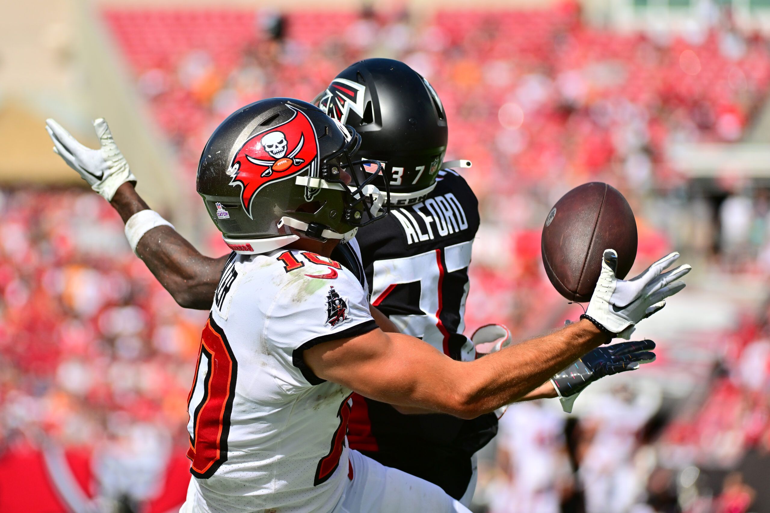 Falcons sign former Bucs WR Scotty Miller to one-year…