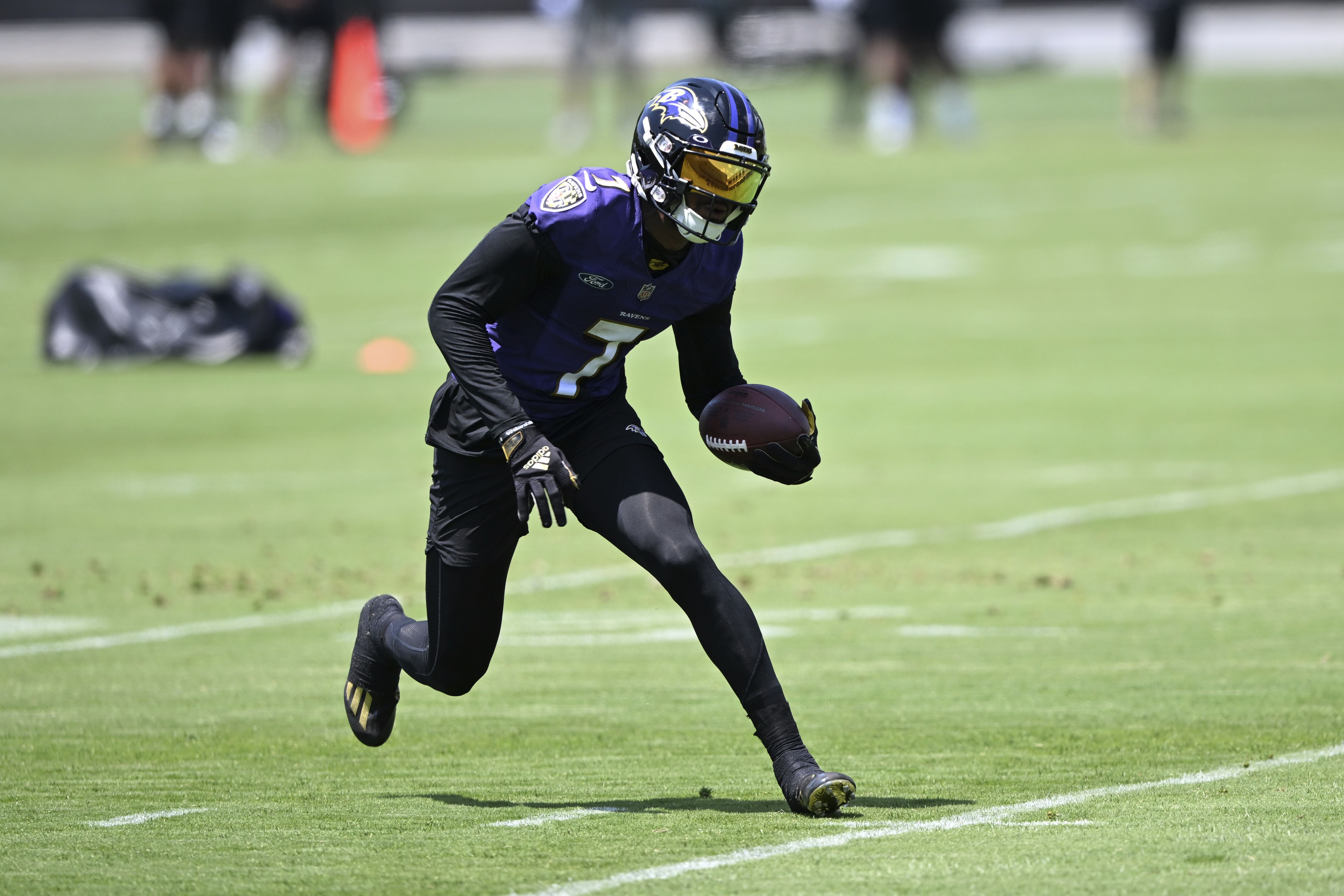 Ravens WR Rashod Bateman teases another jersey number…