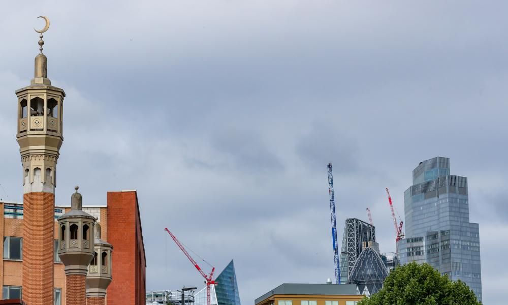 What is Colin Bloom’s review of faith in modern…