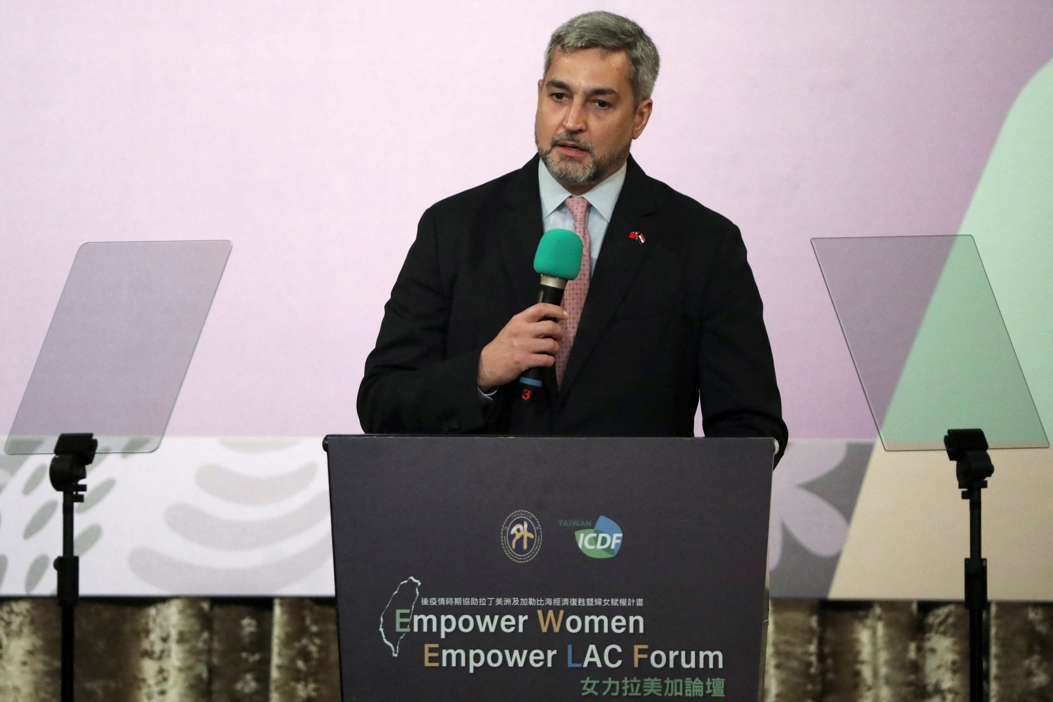 CIA deputy director meets Paraguay's Abdo in rare visit