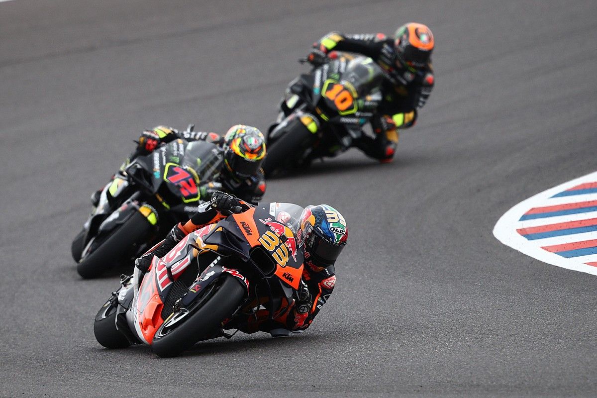 MotoGP Argentina GP: Binder wins sprint thriller from…