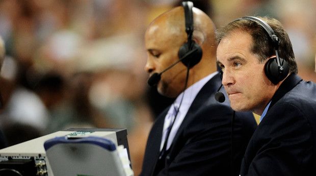 Sports Illustrated - Jim Nantz Tears Up When Giving…