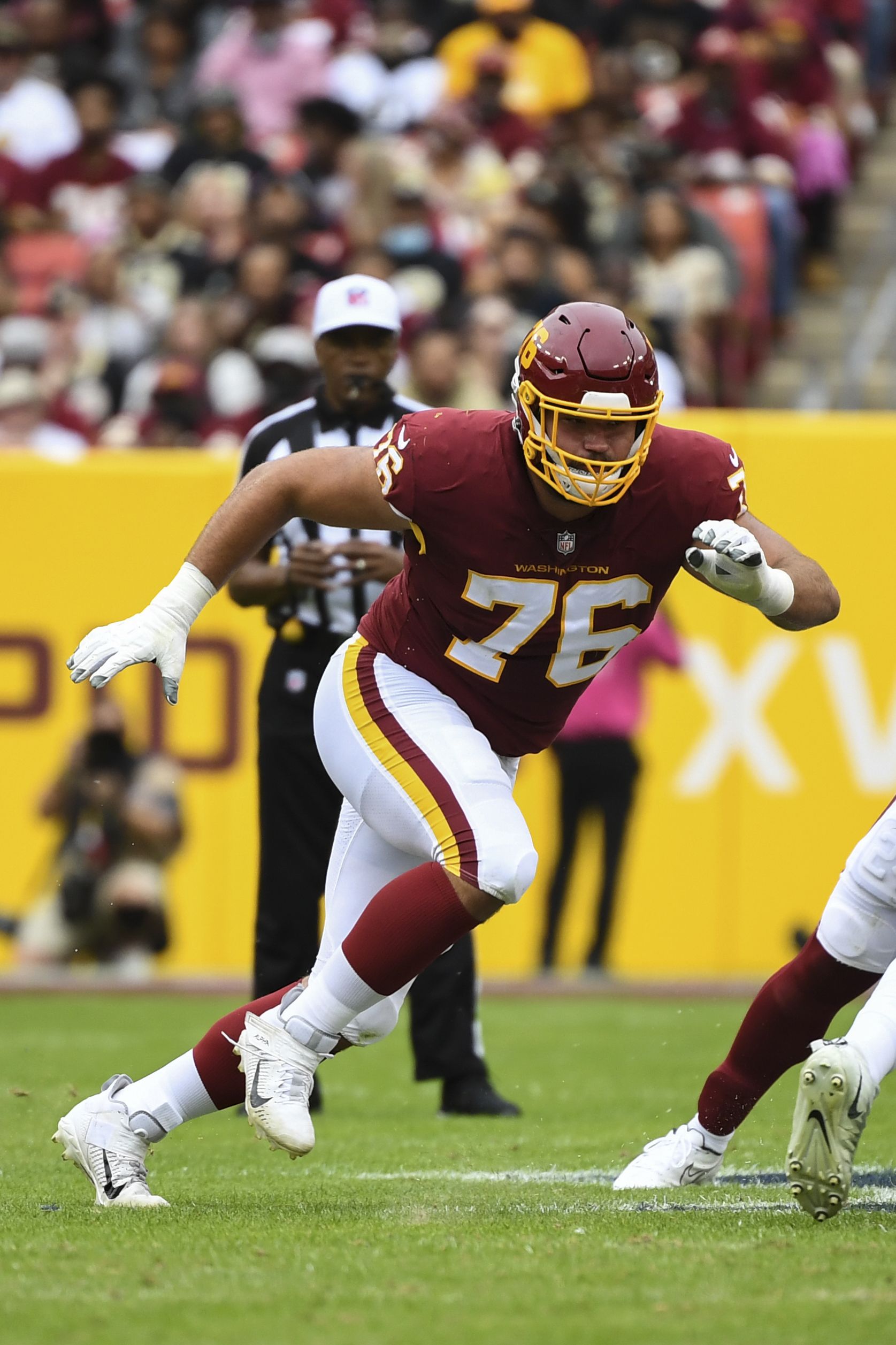 Commanders lineman Sam Cosmi gets married