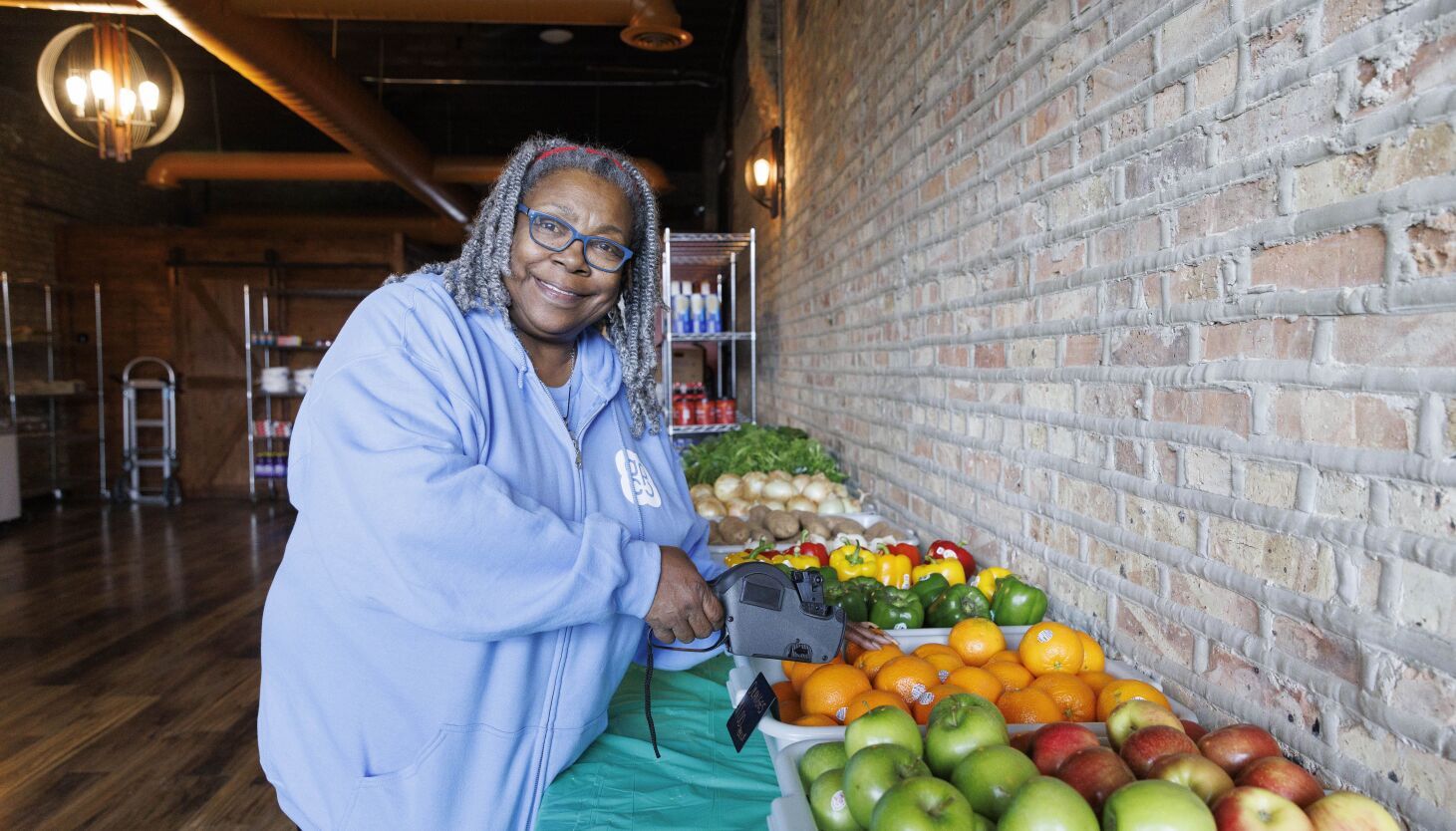 Grocery store pop-up opens in West Garfield Park,…