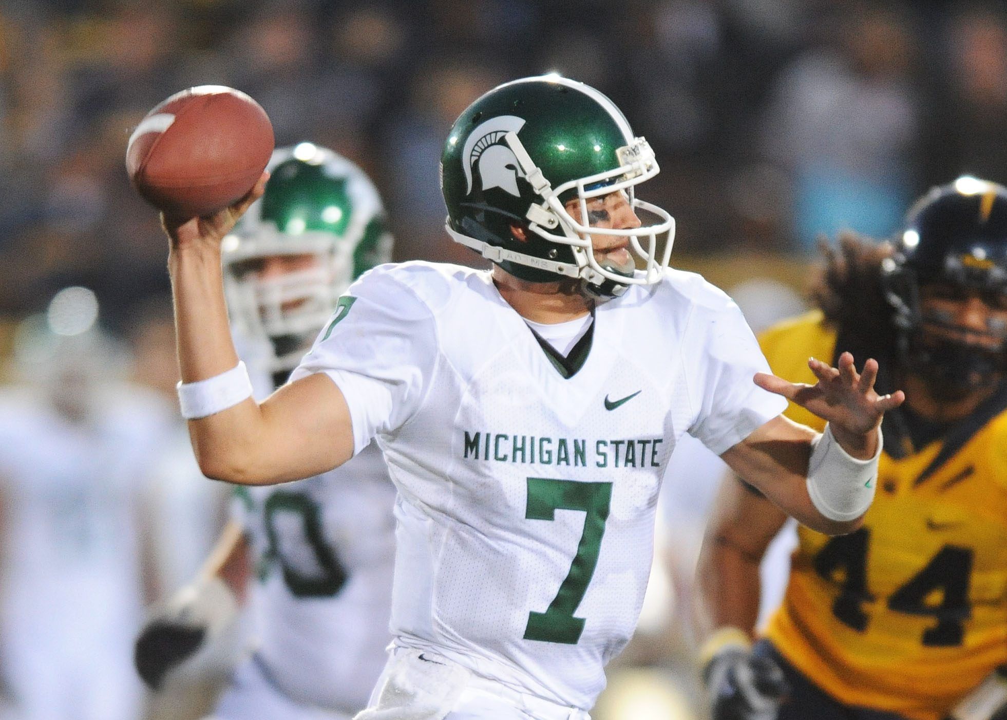 Former MSU QB Brian Hoyer gets two-year deal with Las…