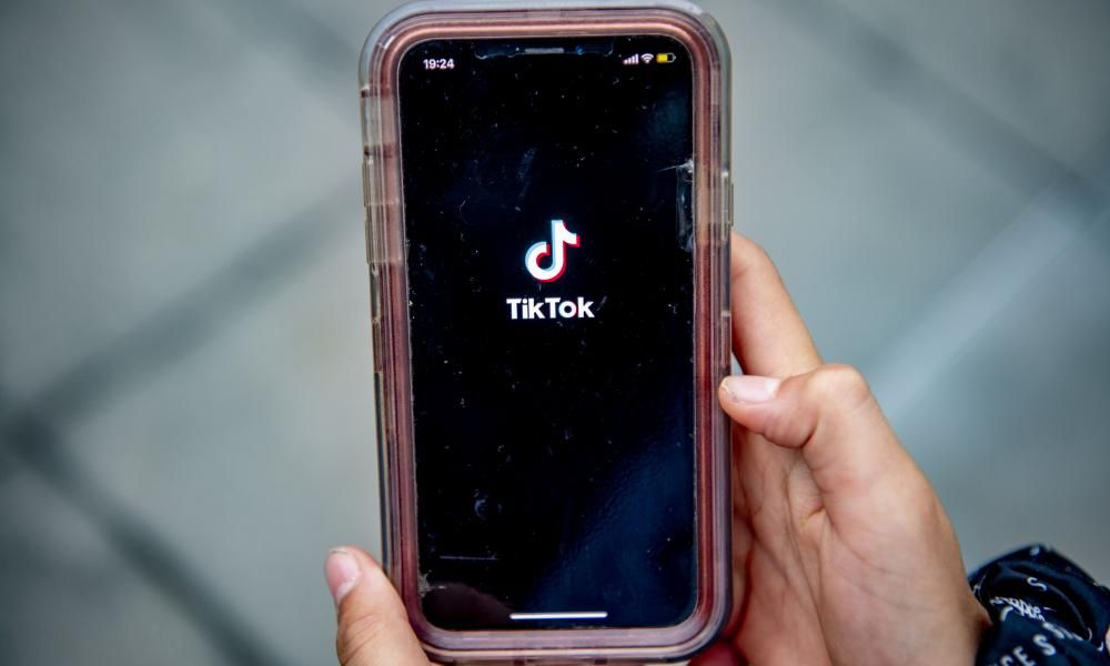 How TikTok’s algorithm ‘exploits the vulnerability’ of…