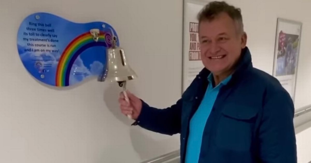 Paul Burrell rings bell after finishing radiotherapy…