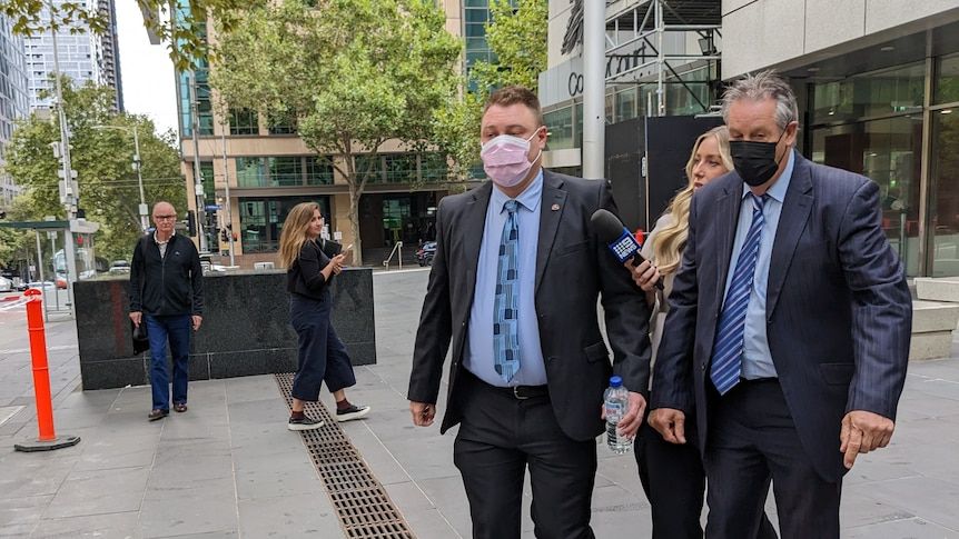 Former Victoria Police officer pleads guilty to…