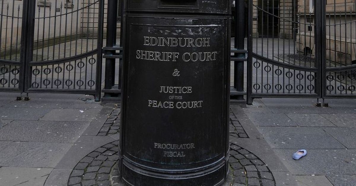 Convicted Edinburgh murderer jailed again after child…